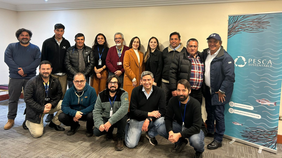 Pescadores, productores y representantes del sector público y privado ...